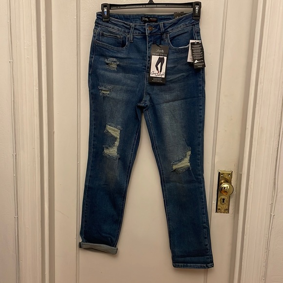 Royalty For Me | Jeans | Nwt Royalty Vintage High Rise Slim Jeans ...